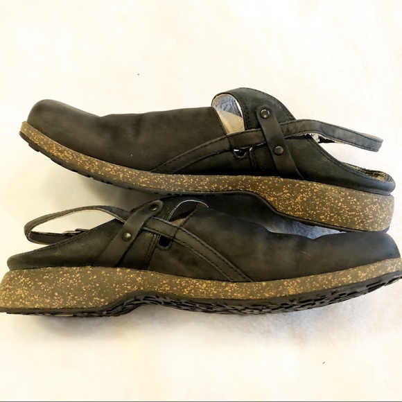 Teva | Shoes | Teva Black Leather Clog Mule Slides Sandals 85 | Poshmark